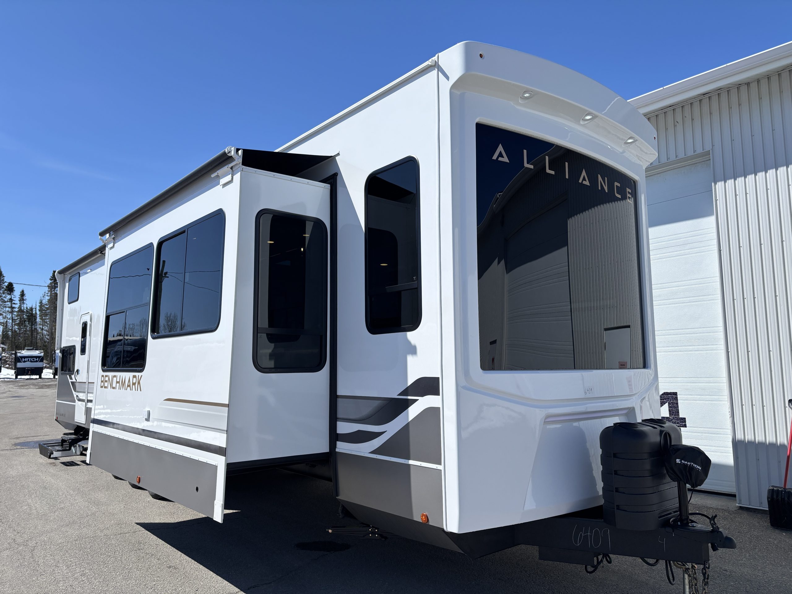 Benchmark 42LFT 2025 | Roulottes MLR